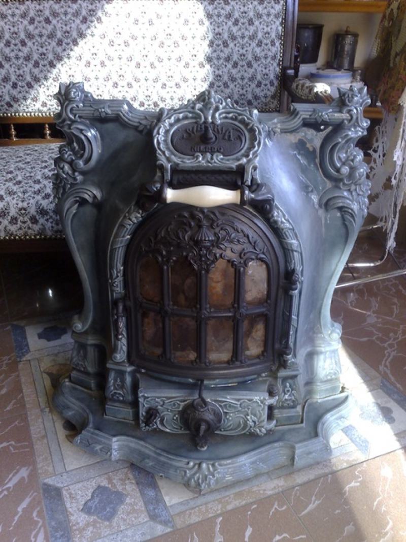 Liatinová krbová pec | eAntik.sk